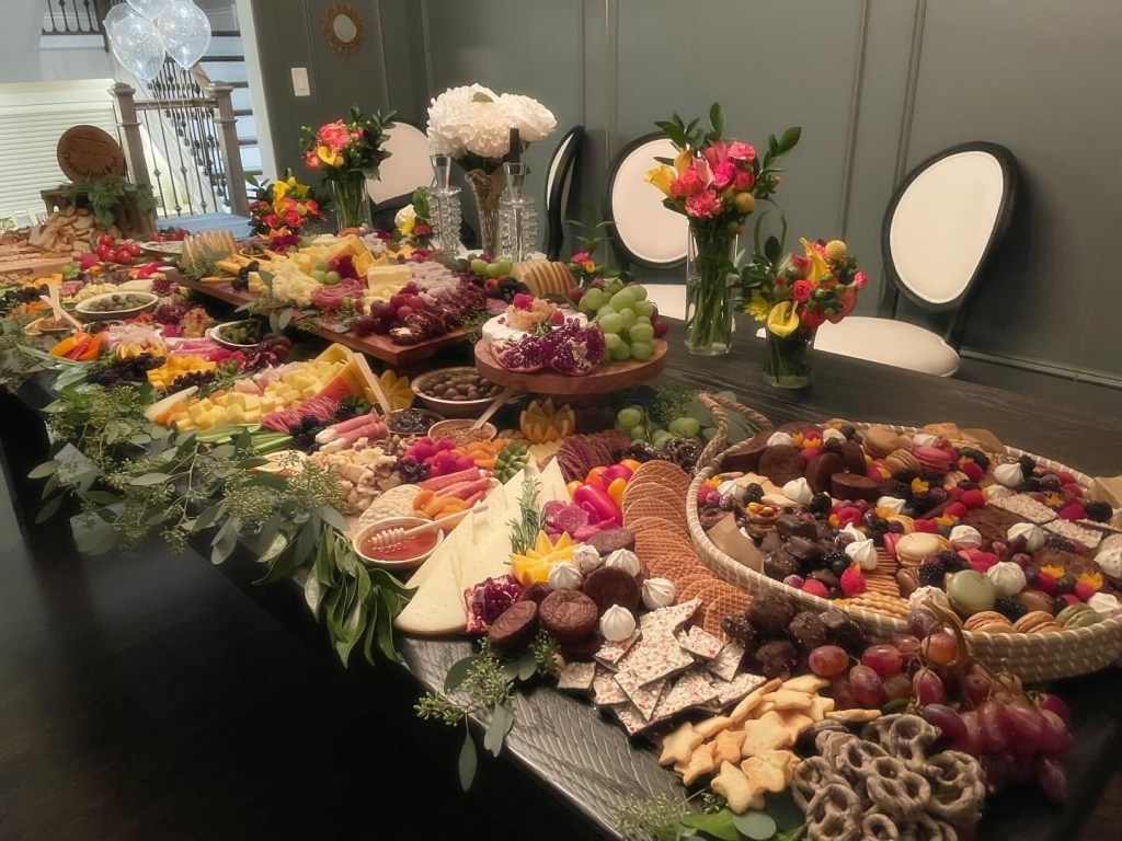 Grazing Tables – Chicago Charcuterie | Luxury Grazing Tables ...